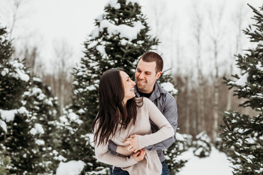 A Snowy Vermont Engagement Session